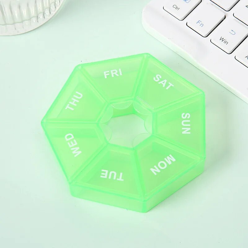 Еженедельный пластиковый чехол для таблеток eTya light green 1pcs
