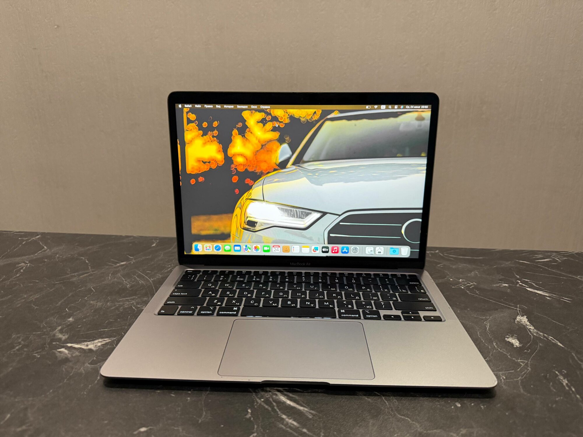 13.3" Ноутбук Apple MacBook Air 13 2020, Intel Core i3 1.1 ГГц, 8/128 ГБ, LPDDR4X, Intel Iris Plus Graphics, MacOS