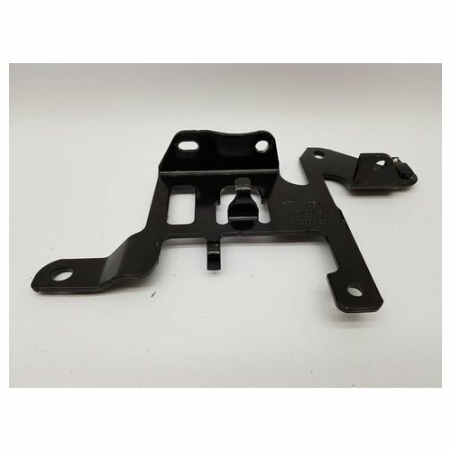 Кронштейн крепления насоса гидроусилителя Duster Renault 491209928r