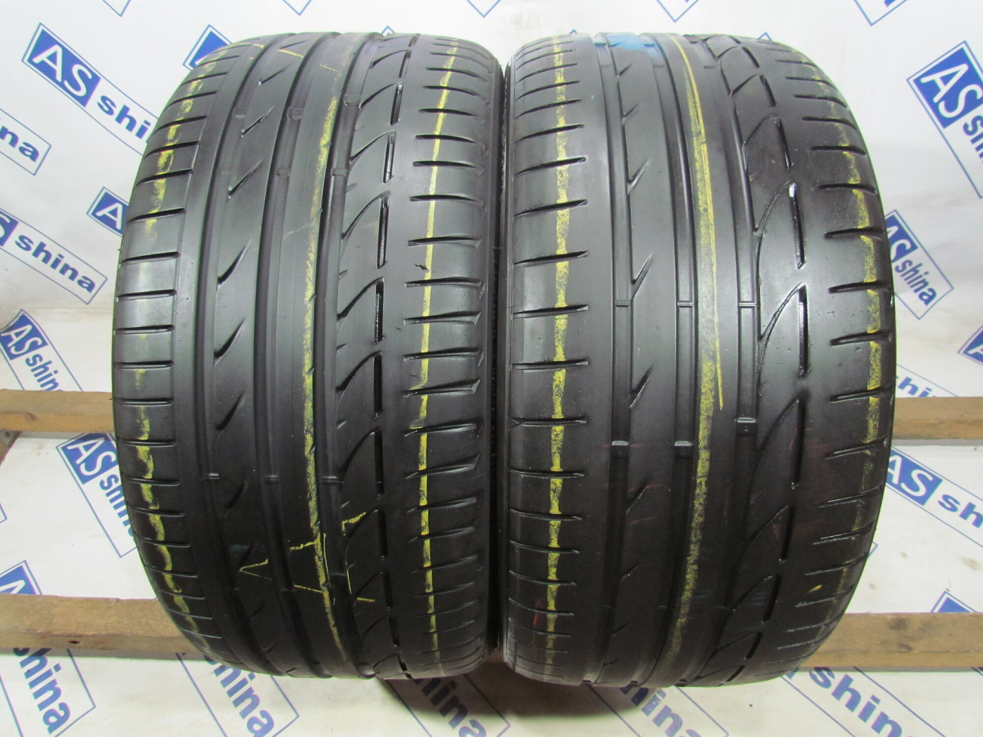 Комплект (2 шт) Bridgestone Potenza S001 255 35 R19 летние БУ шины 10-20% износ , артикул 02655