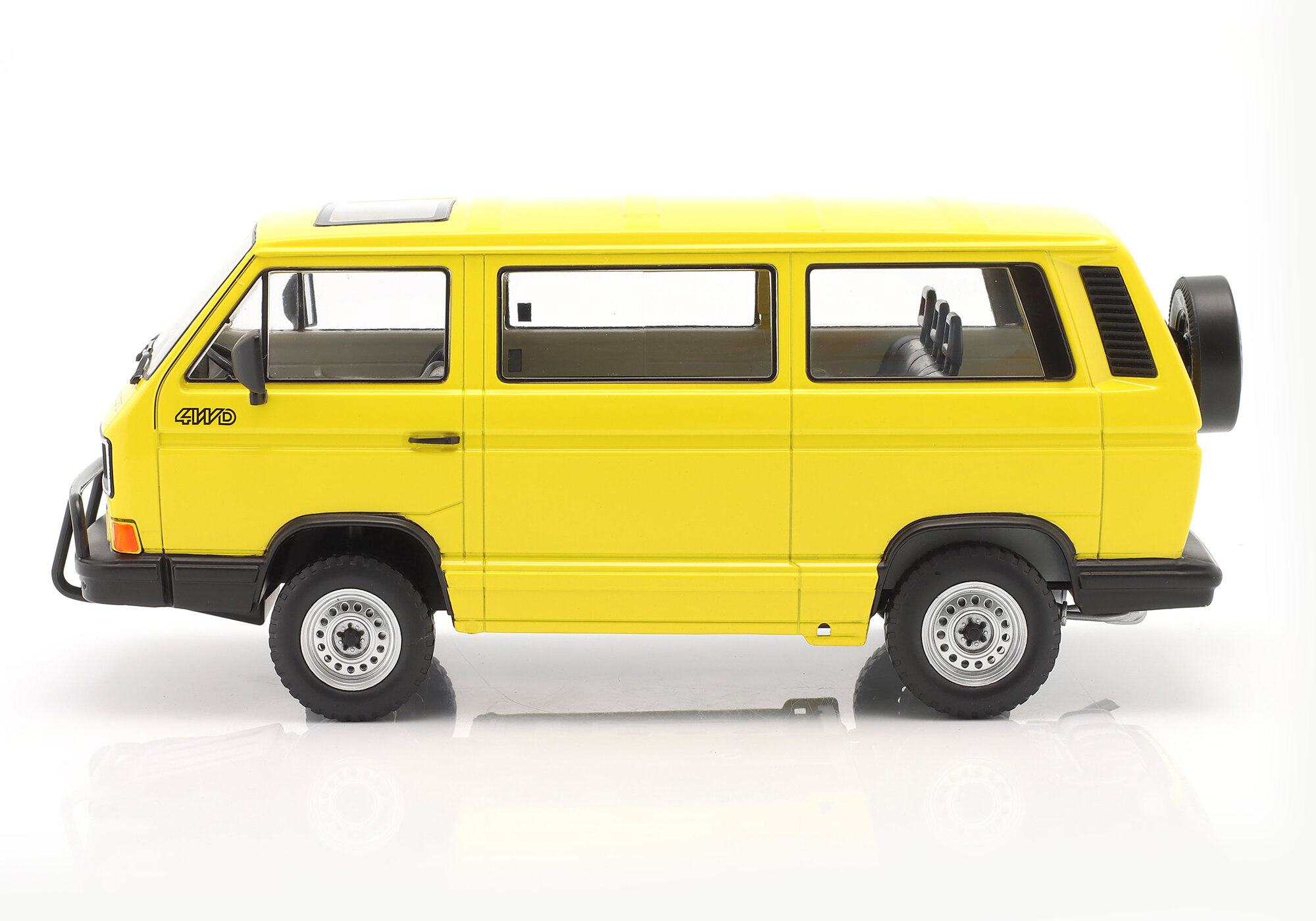 Модель коллекционная KK-SCALE Vw bus T3 syncro 1987 yellow — фото 1