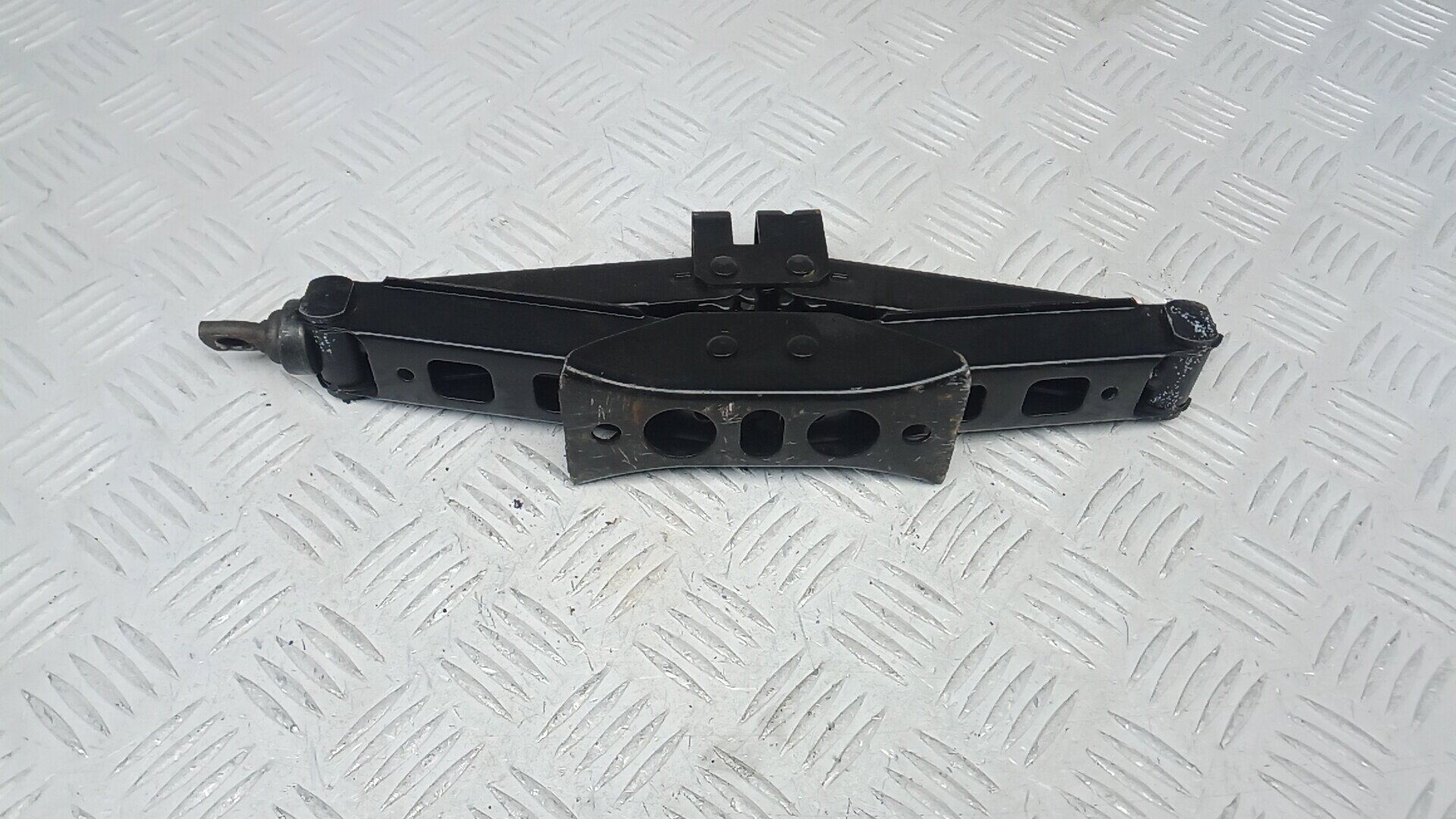 Домкрат TOYOTA AURIS E150 — фото 1