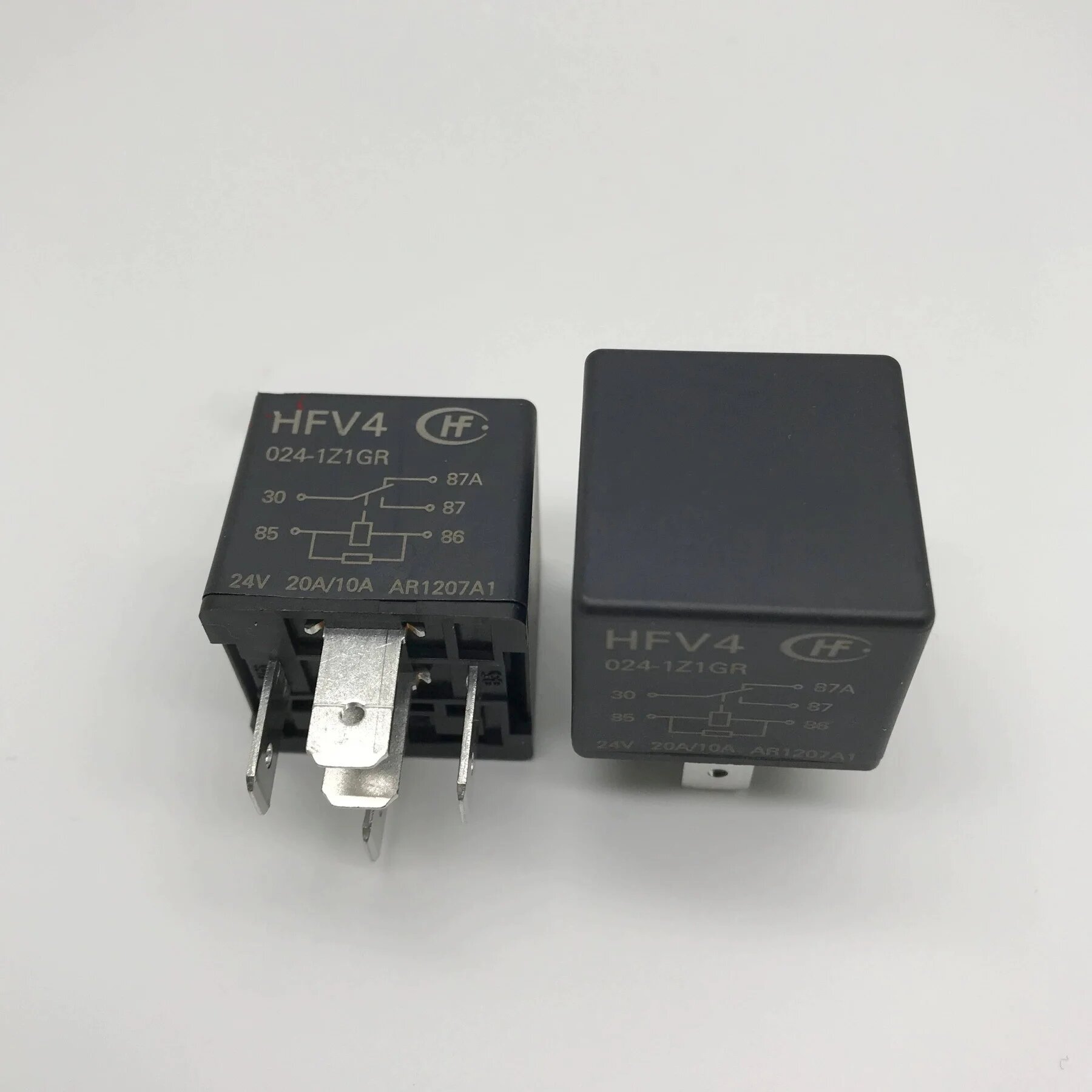 Автомобильное реле Hongfa HFV4-024-Z1GR