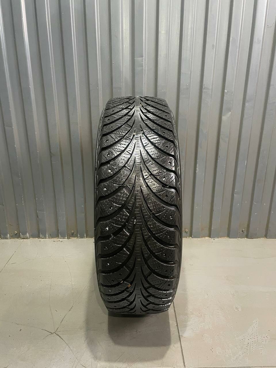Зимние БУ шины шипованные SAVA Eskimo Stud 185/65 R15 30.0% износ PT0008583 TSB039185