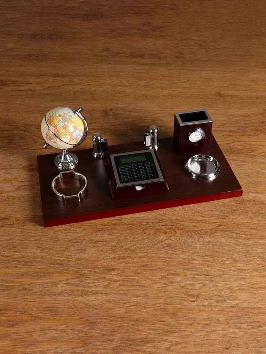 Настольный набор с часами и глобусом для канцелярии