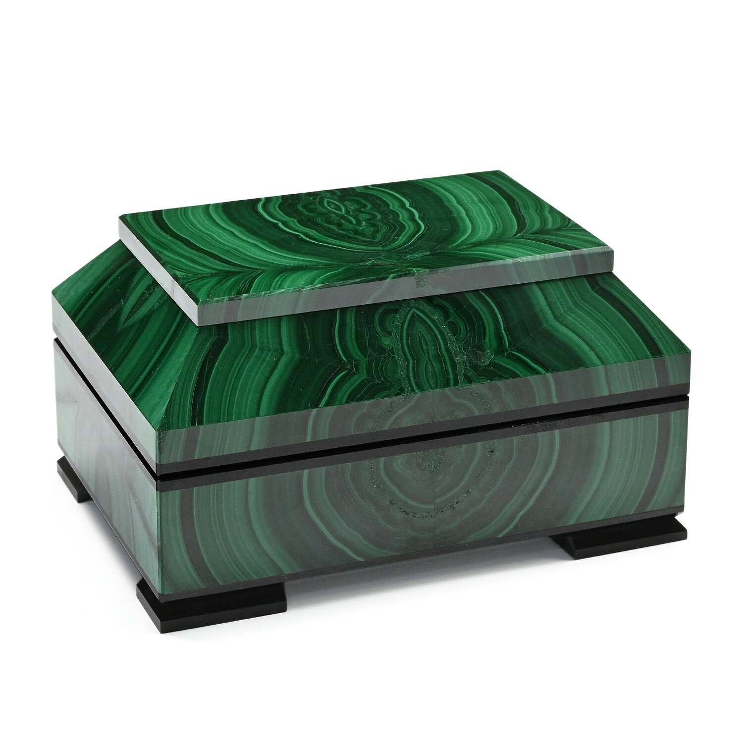 Ларец малахитовый 130*90*73мм .