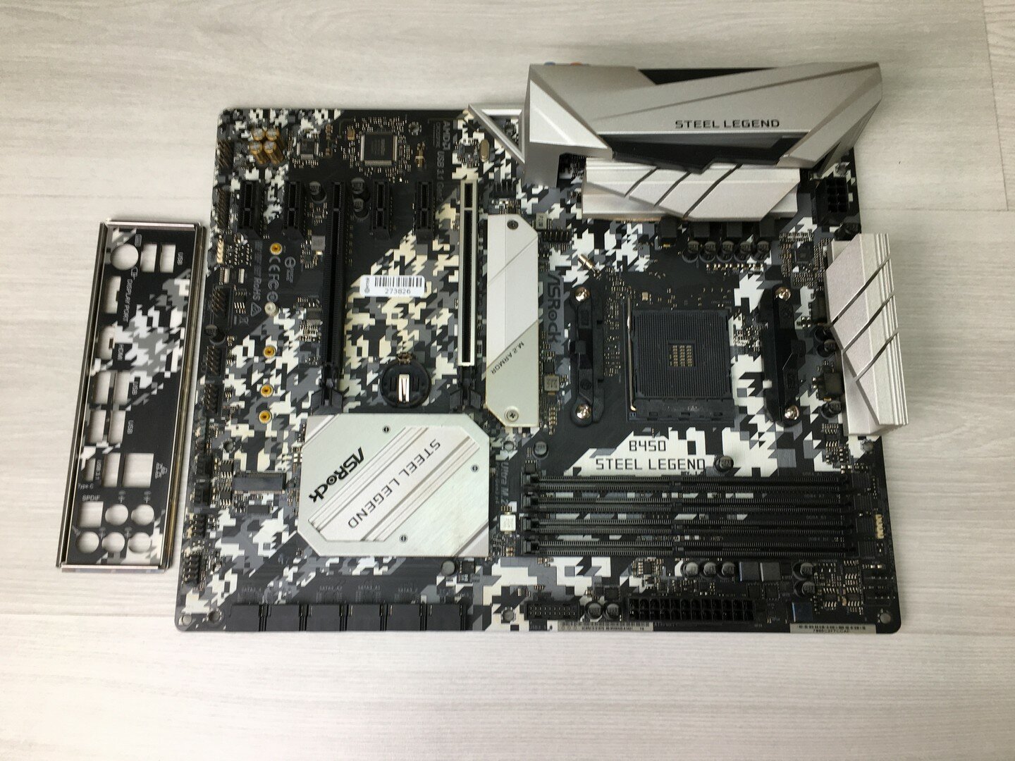 Материнская плата S-AM4 ASRock B450 STEEL LEGEND B450/4DDR4/PCI-E/2xM2/USB3.2/DP/HDMI/GLAN/Sb/ATX