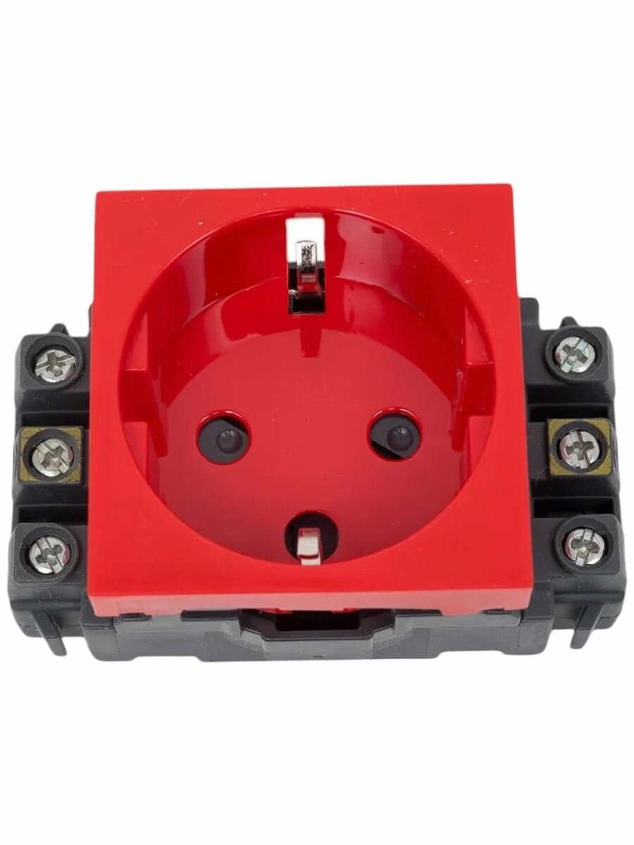 Розетка 2К+З, 10/16 А 250 В для монтажа на кабель-каналах с винтовыми зажимами с механической блокировкой, немецкий стандарт, 2 модуля. Цвет Красный. Legrand MOSAIC 077621