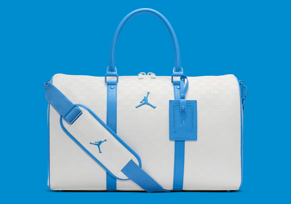 Сумка-рюкзак Air Jordan Monogram Duffel “White/Blue”