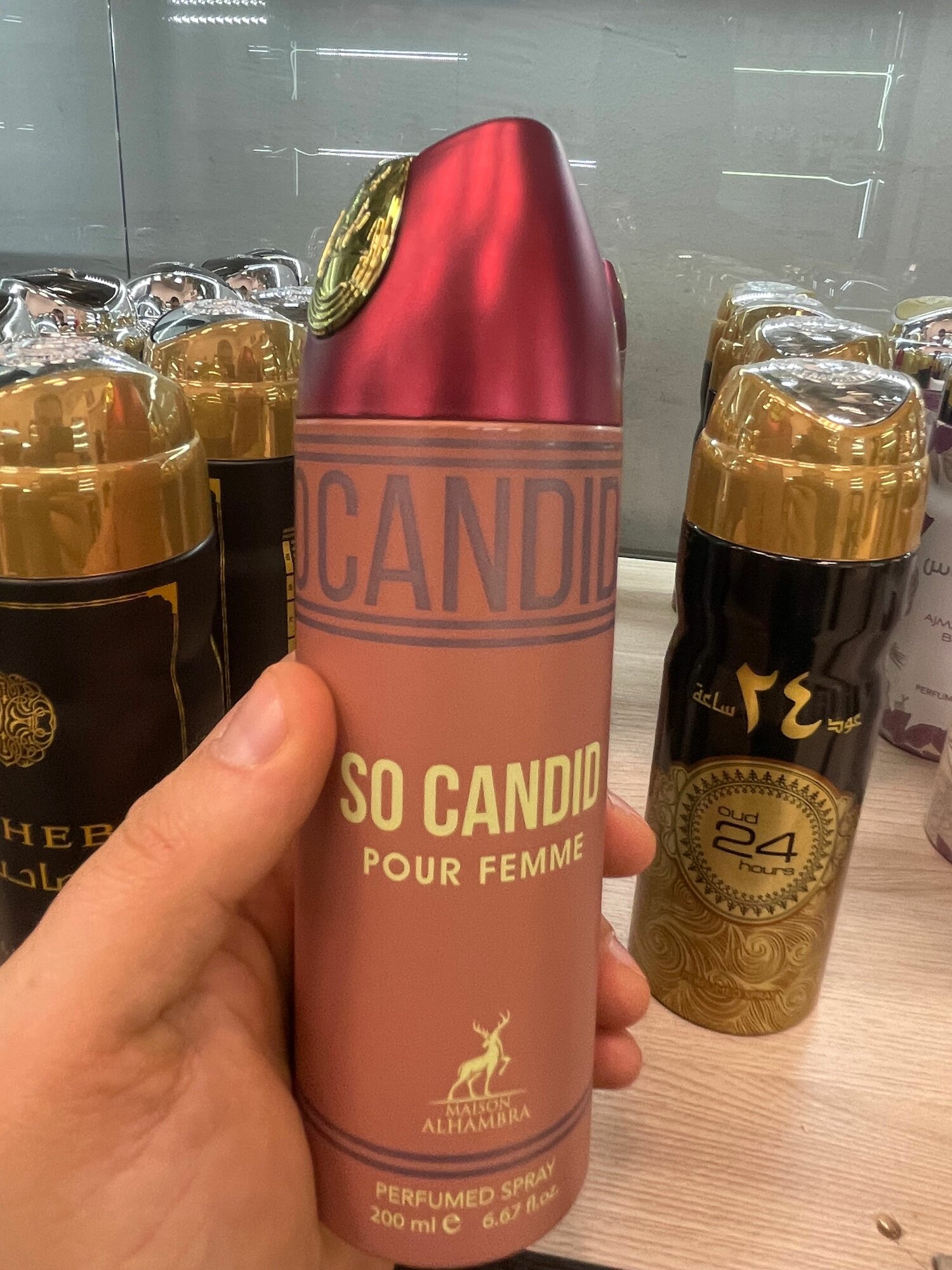 So Candid Pour Femme от арабского бренда Maison Alhambra женский парфюмированный дезодорант-спрей 200 мл
