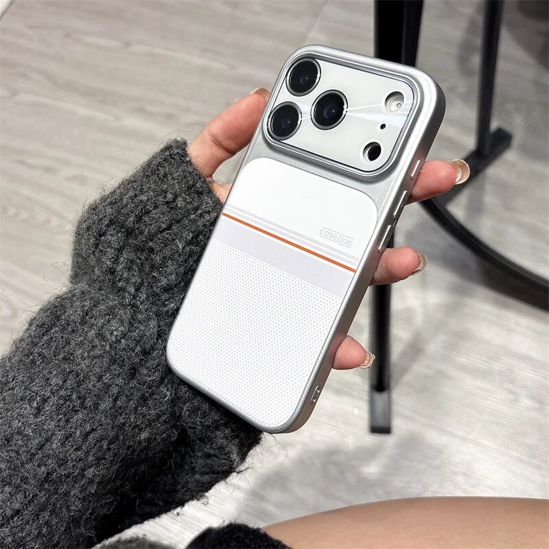 Чехол iPhone 17 Pro, белый, противоударный