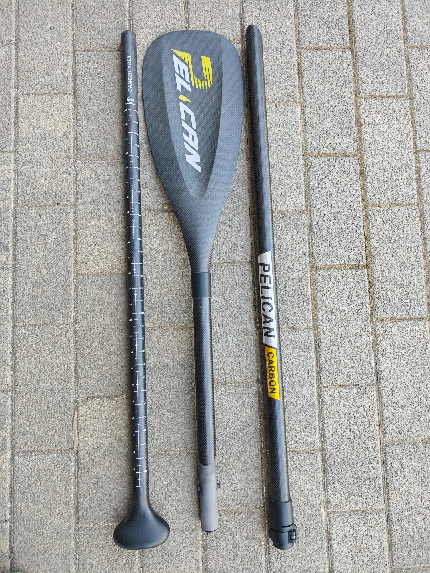 Весло PELICAN Carbon, карбоновое, трехсоставное, черно-серое