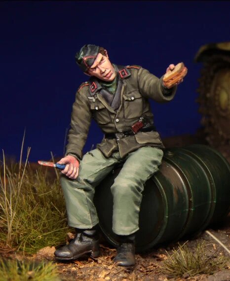 Фигурки Тusk Model 1/35 солдаты Вторая мировая война неокрашенные