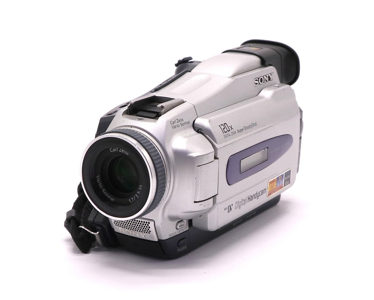 Цифровая видеокамера Sony DCR-TRV16E miniDV