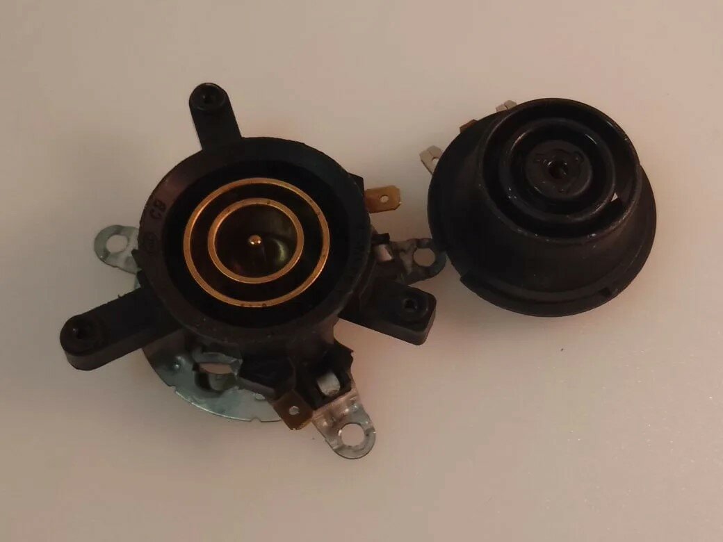 Контактная группа нижняя для чайника FADA SL-168-2, 13A 220V