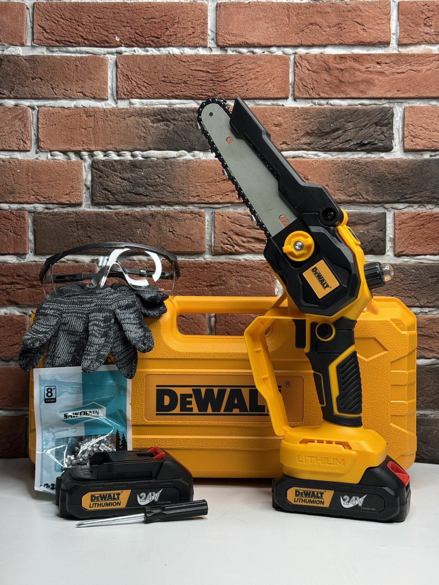 Цепная пила DeWalt / Сучкорез Деволт Аккумуляторный 24В, 3.5Ah / Мини пила садовая две шины 8", 6"