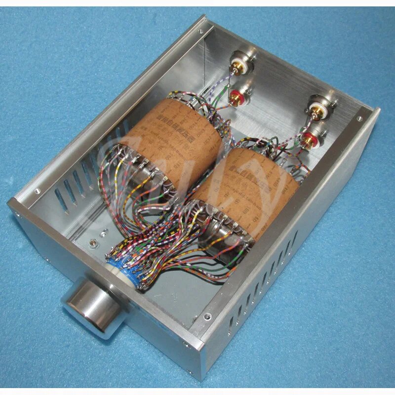 Пятикратный повышающий аудиотрансформатор one potentiometer