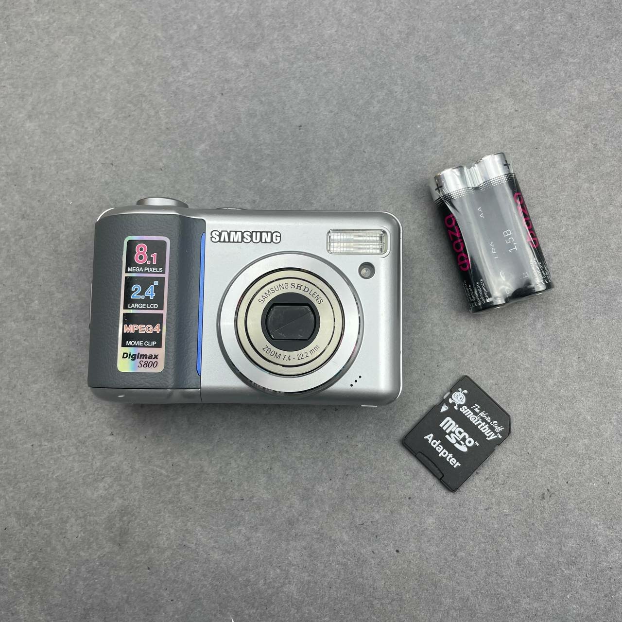 Цифровой компактный фотоаппарат Samsung Digimax S800