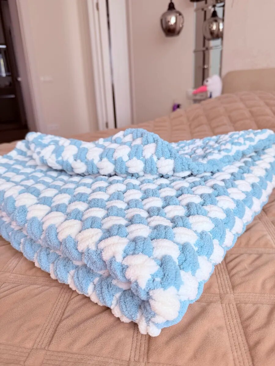 Плед 100x100 Ручная работа из Alize Puffy