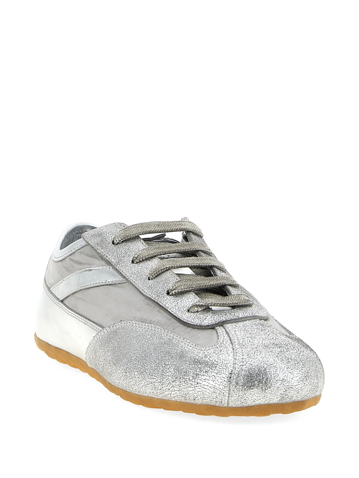 Кроссовки Alexander McQueen Embossed-logo sneakers, размер 40, серебристый — фото 1