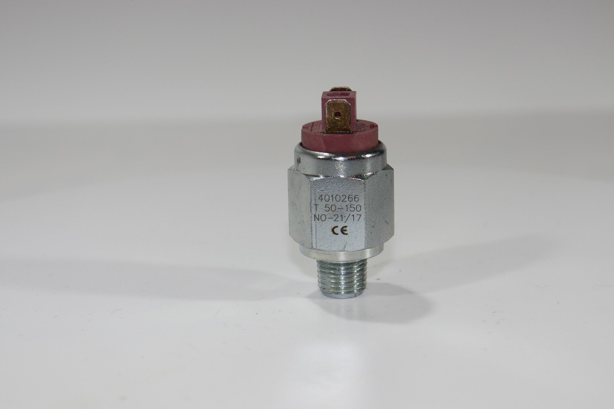 Датчик давления Euroswitch 4010266 (NO- нормально-открытый, 1/4' BSPT (конич.), HNBR, диапазон 50-150 bar.)