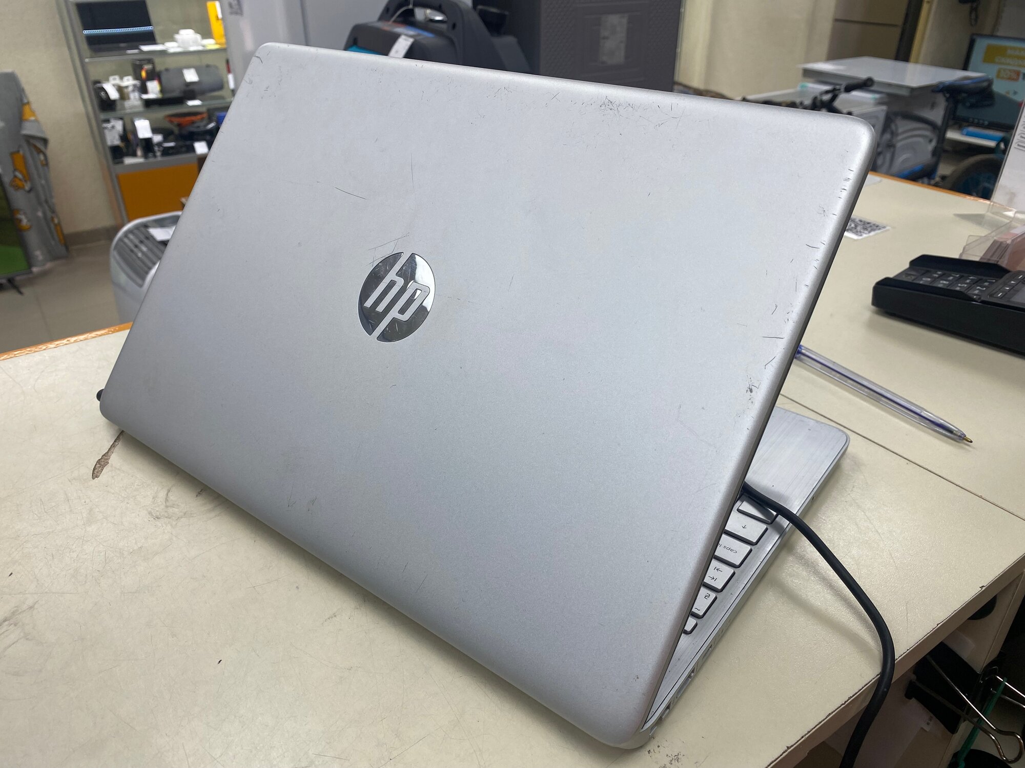 Ноутбук HP; Core i3-10110U, Intel UHD Graphics, 8 Гб, SSD 500 Гб