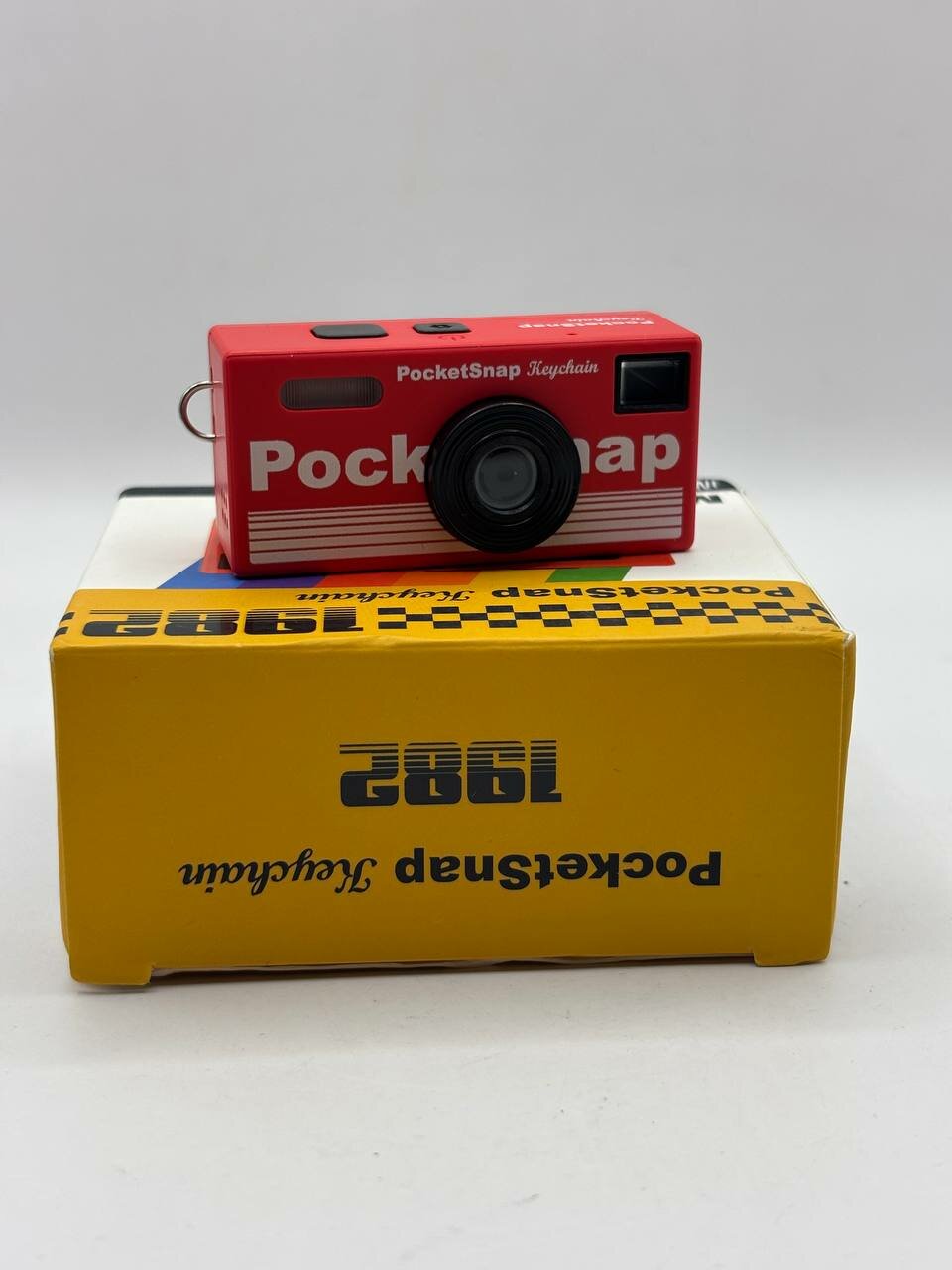 Цифровая камера-брелок Kodak Charmera 1982 Pocket snap