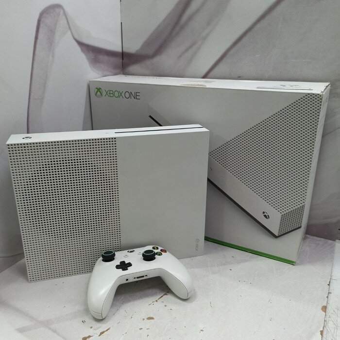 Игровая приставка Microsoft Xbox One S 500 Гб