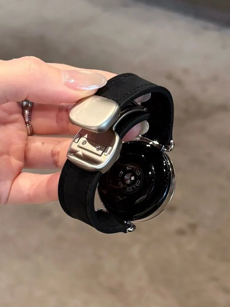 Силиконово-кожаный ремешок для 18мм смарт-часов Huawei Watch 5/ GT5 pro 42мм, магнитная застёжка, мягкий и удобный на запястье, модный минимализм/ доступен в нескольких цветах