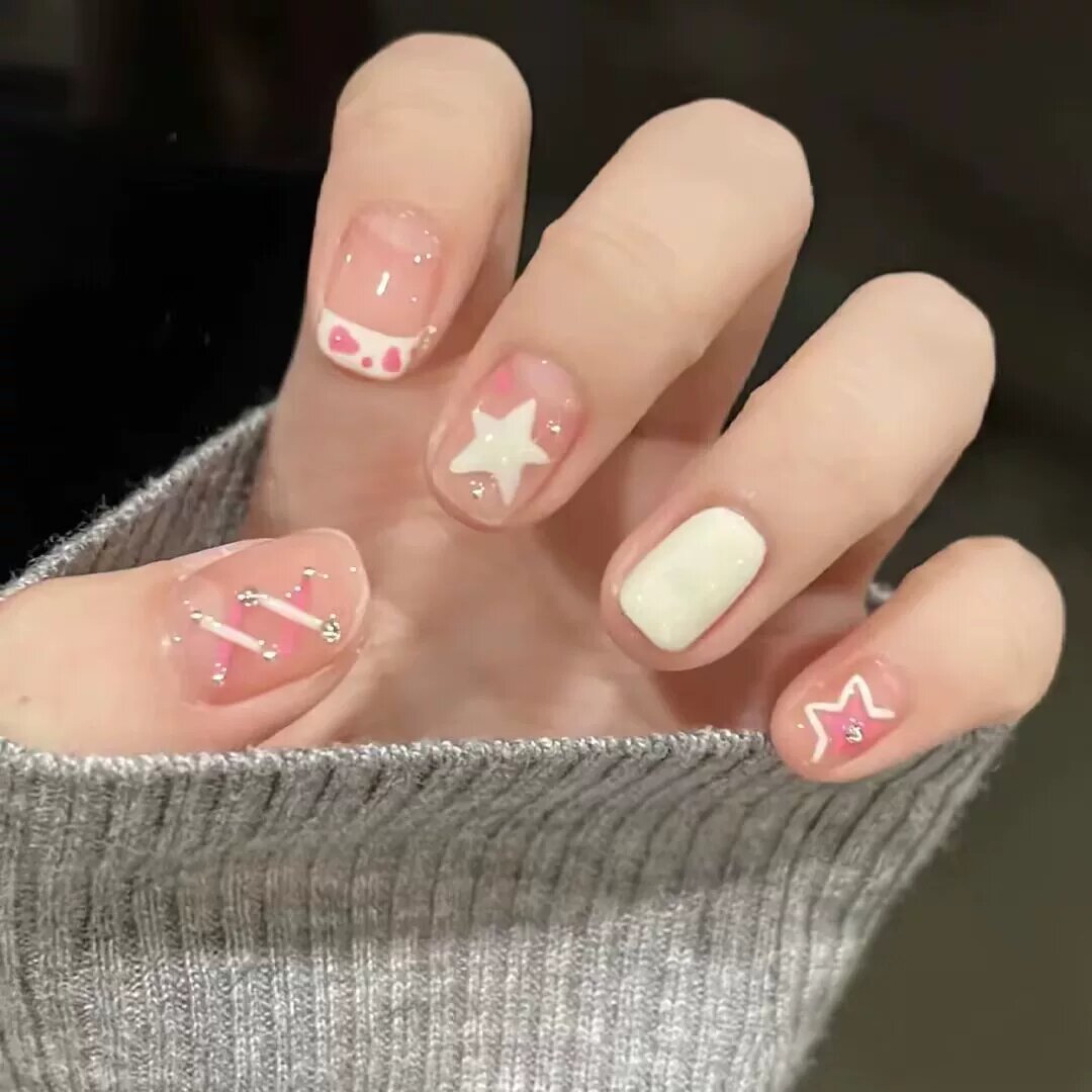 Накладные ногтевые стикеры Cute Star, короткая модель, забавный звездный дизайн, 10 штук в комплекте
