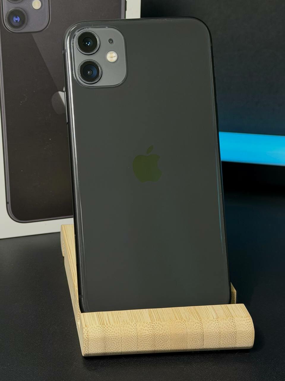 Смартфон Apple iPhone 11, 128 ГБ, nano-SIM + eSIM, черный