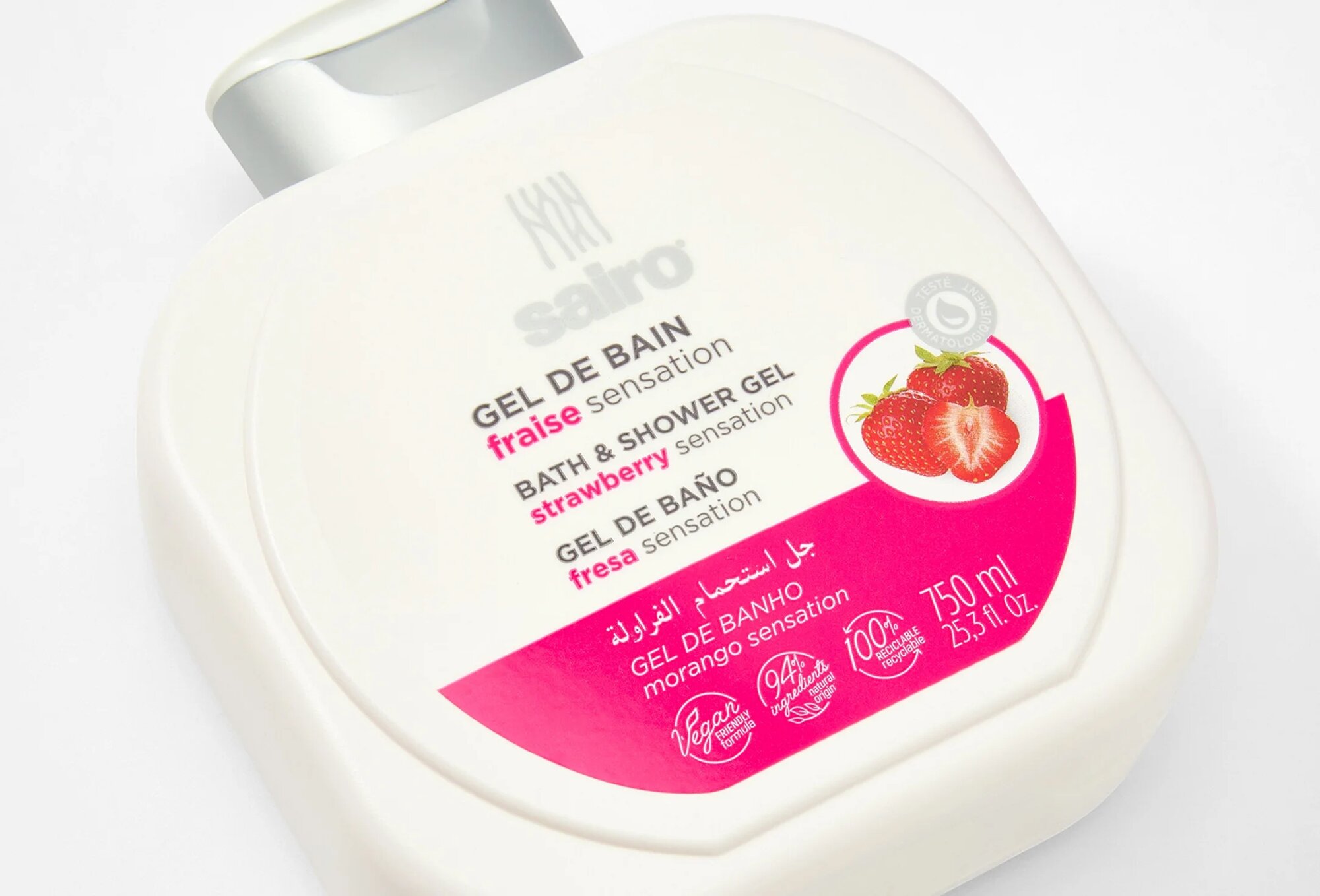 Гель для душа SAIRO STRAWBERRY SENSATION 750 мл не содержит парабенов. Подходит для всех типов кожи