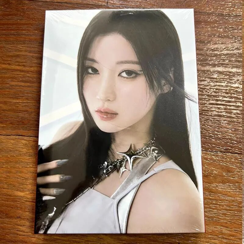 Альбомы BABYMONSTER 1st Mini Album - BABYMONS7ER (YG TAG ALBUM VER.)