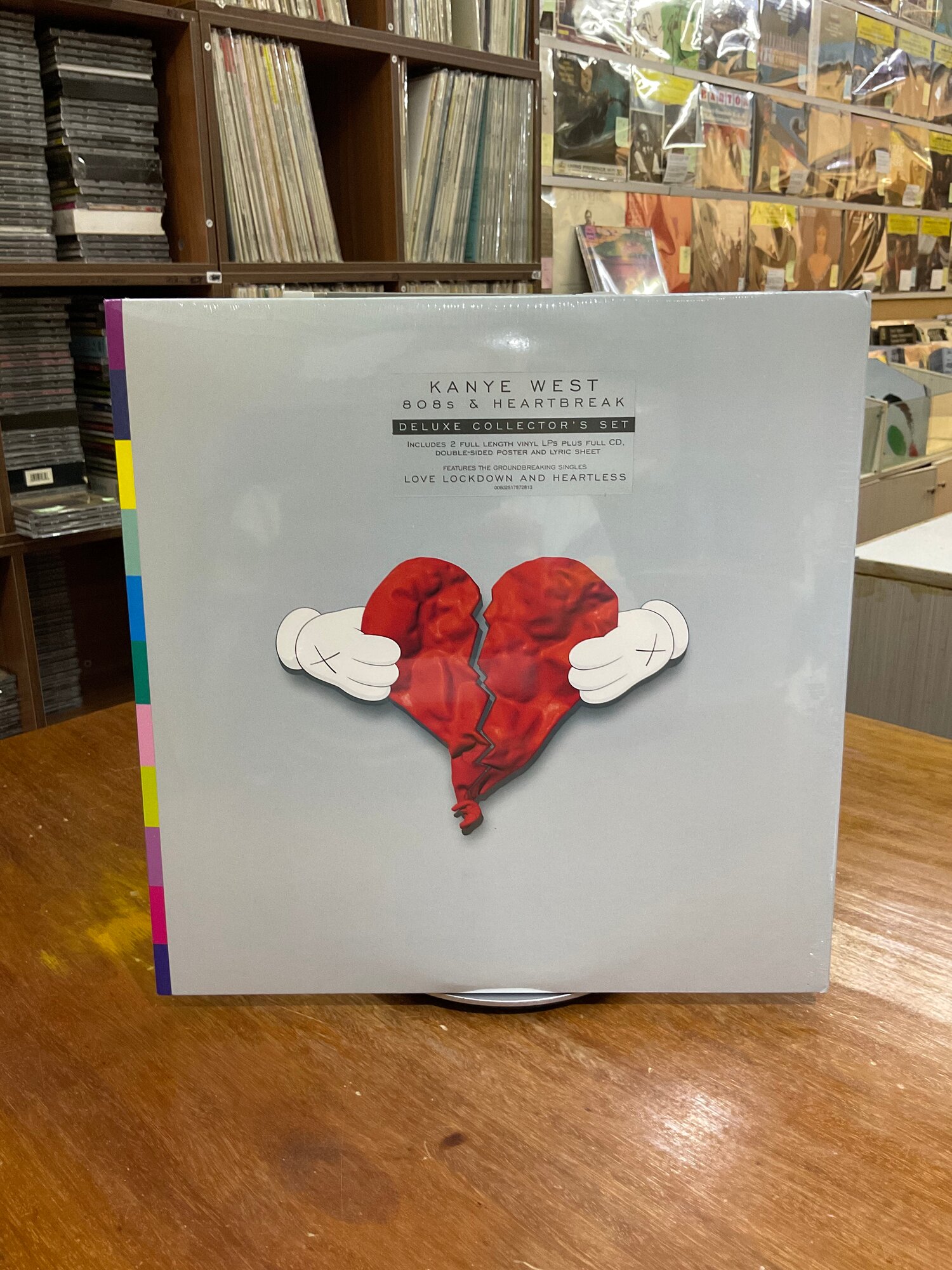 Kanye West 808s & Heartbreak - Deluxe Edition 2LP + CD & Poste，Канье Уэст 808s Heartbreak Deluxe Edition, двойной винил с CD и постером, коллекция классических рэп-альбомов, лимитированное издание
