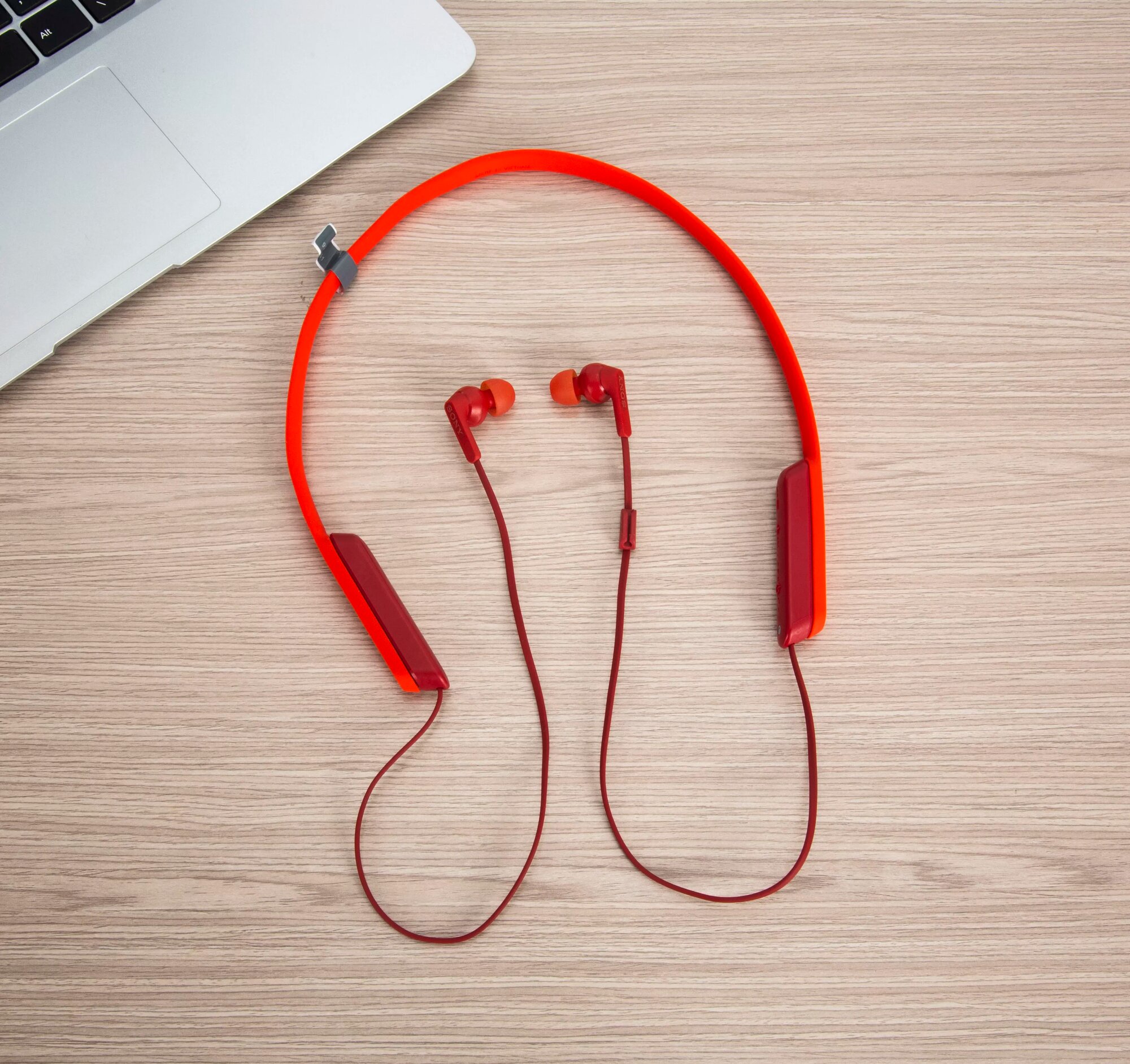 MDR-XB70BT беспроводные наушники Bluetooth спортивные с шеиной поддержкой вкладышами стереозвуком для бега и тренировок