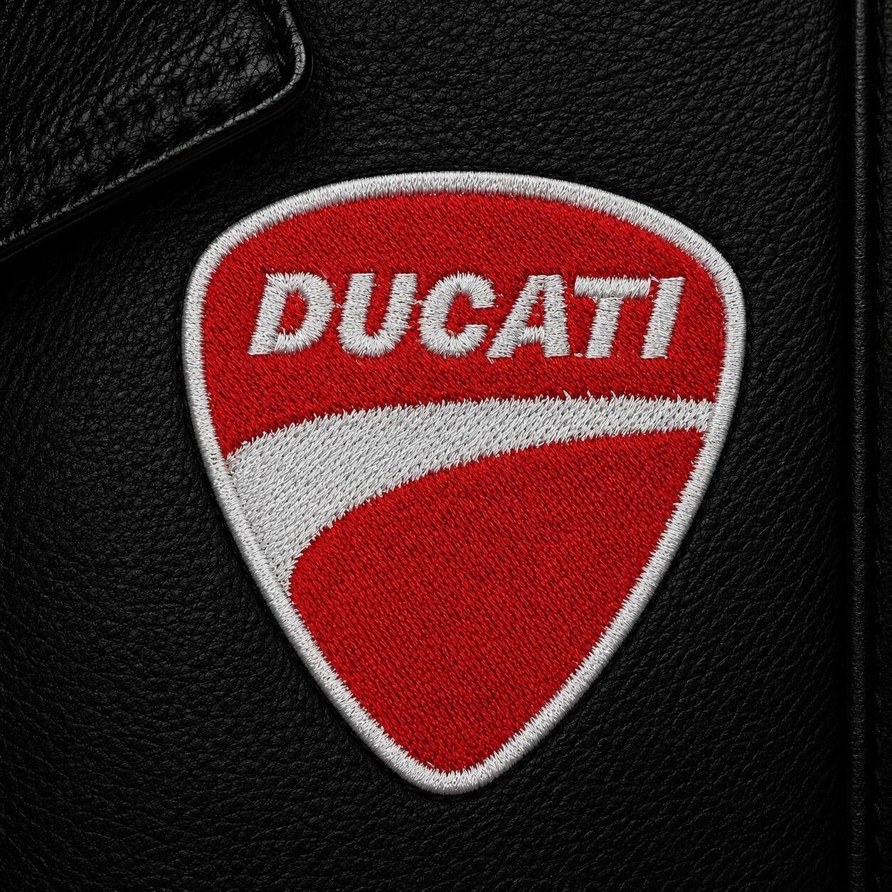 Нашивка, патч, шеврон "Ducati" 60x63mm PTC824