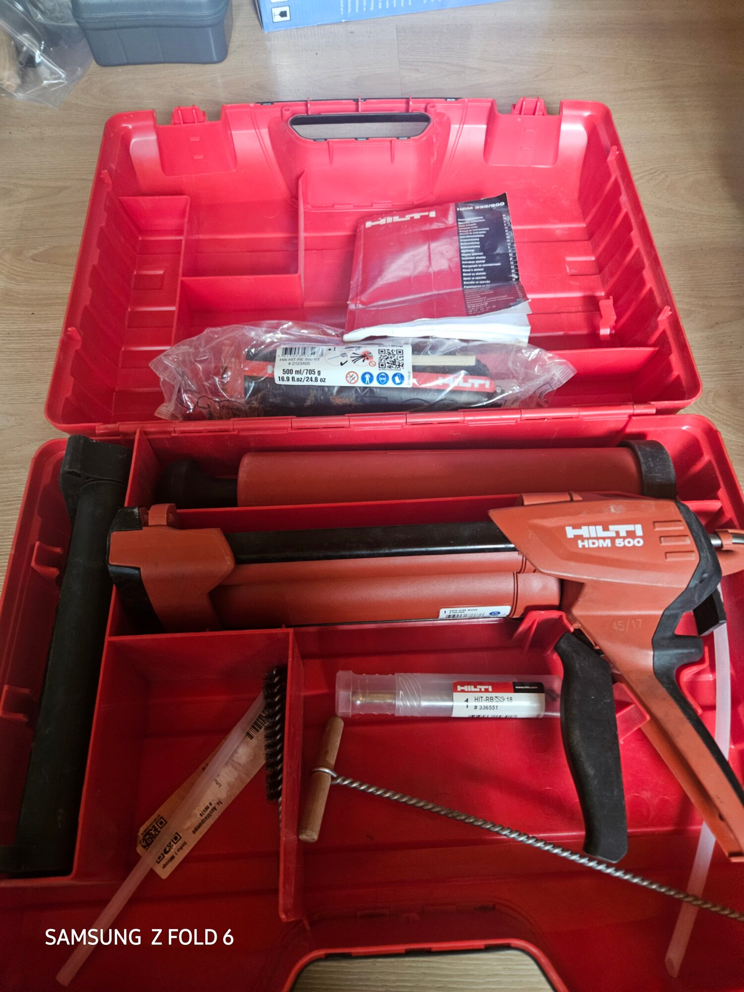 Пистолет для химического анкера (дозатор) Hilti HDM 500 с чёрным картриджем в кейсе Оригинал