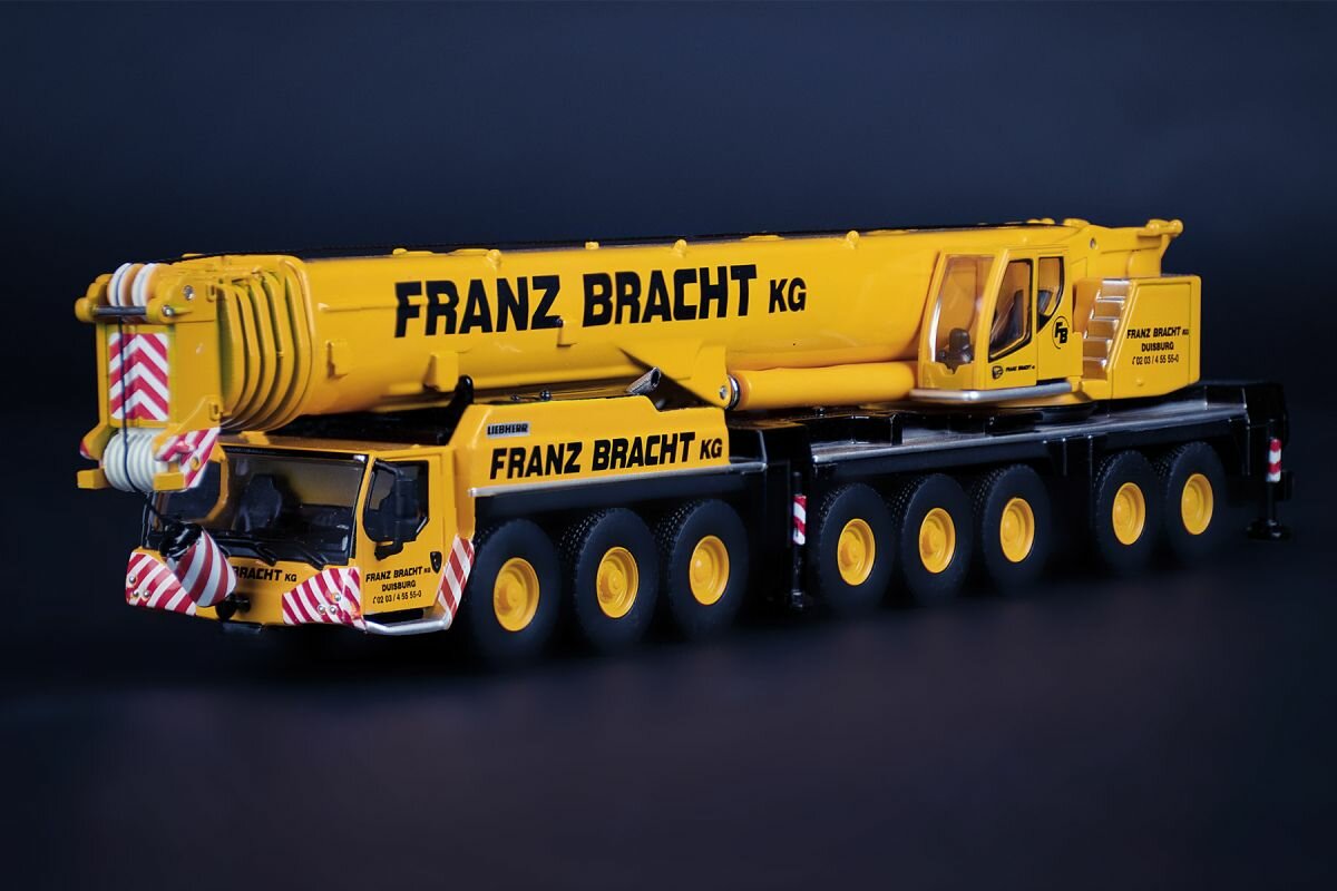 IMC 32-0151 Пропорциональная модель крана LIEBHERR LTM1450-8.1 от FRANZ BRACHT (1:87)