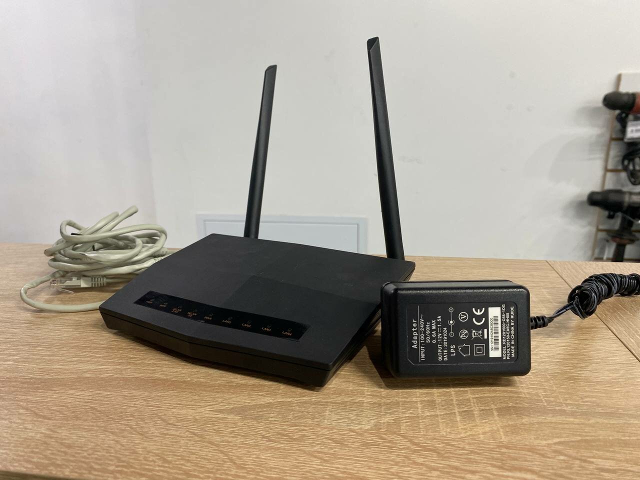 Wi-Fi Роутер D-Link DIR-825AC 2.4/5ГГц