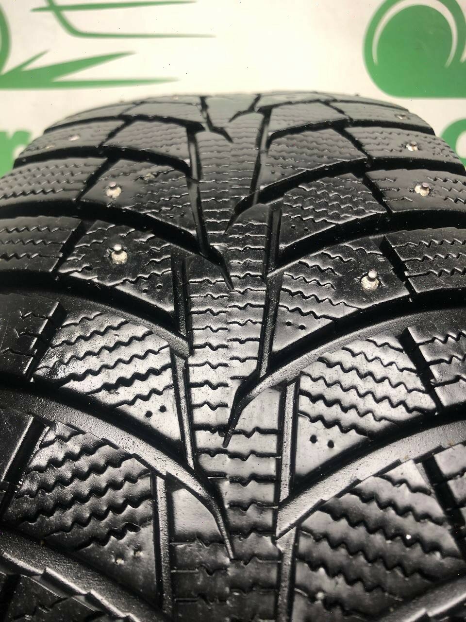 Комплект (4 шт) зимних БУ шин Laufenn I Fit Ice LW 71 235/65 R17 20% износ ENH019633