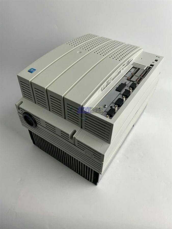 Модуль Lenze servo controller EVS9327-ES EVS9327ES — фото 1