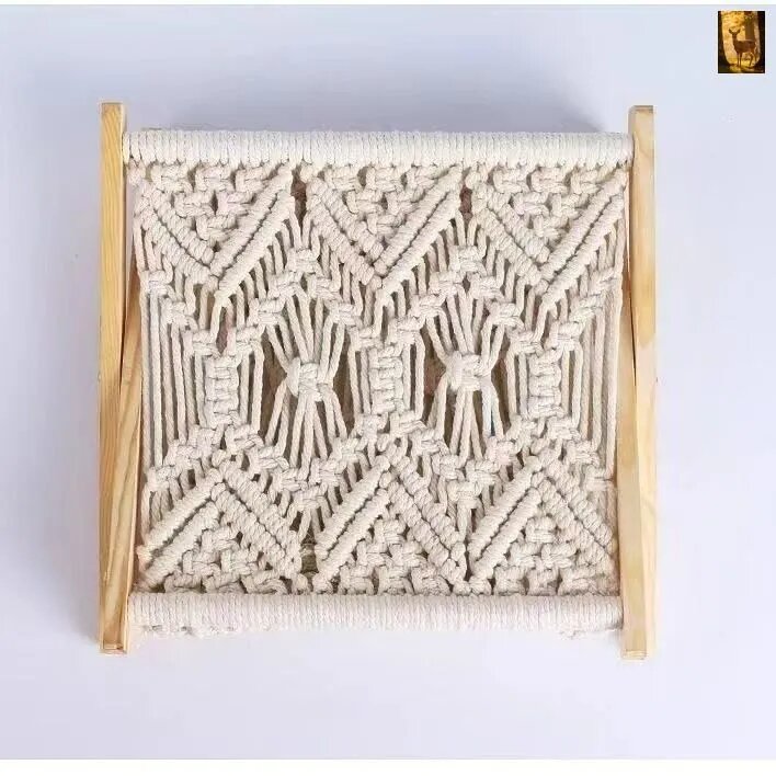 Газетница из дерева и хлопкового канатного материала, бежевая, 30x26 см