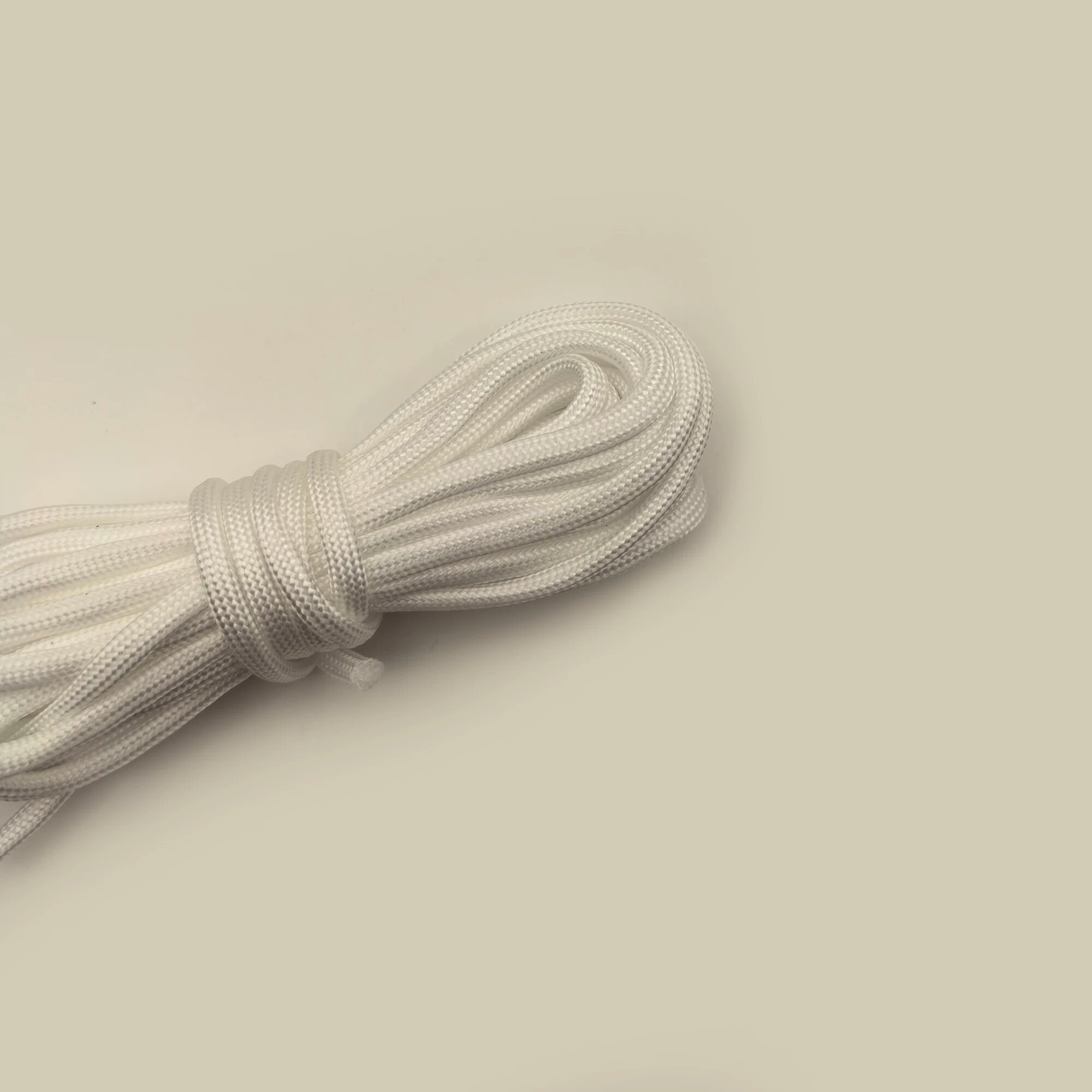 IQiuhike Паракорд 7-жильный 4 мм для кемпинга 5/10/31 м White, 5Meters