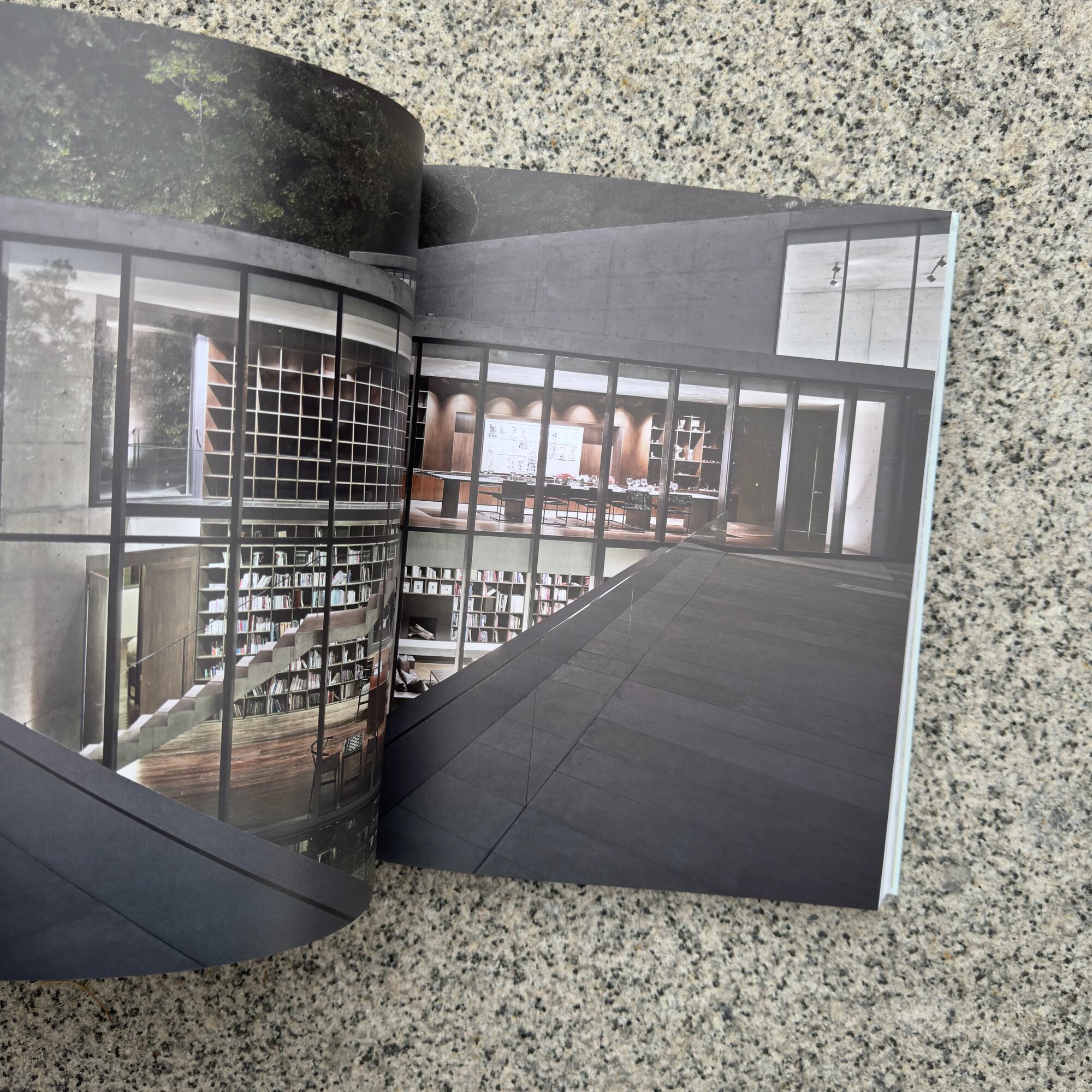 Infinite Space: Contemporary Residential Architecture and Interiors Photographed