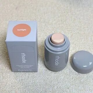 Rhode hailey Высокая палка, подсветляющая щеки 5.3g