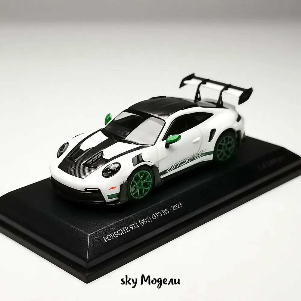 Машинка Minichamps 1:64 Porsche 911(992) GT3 RS 2023, 7 см, металл, пластик, Китай