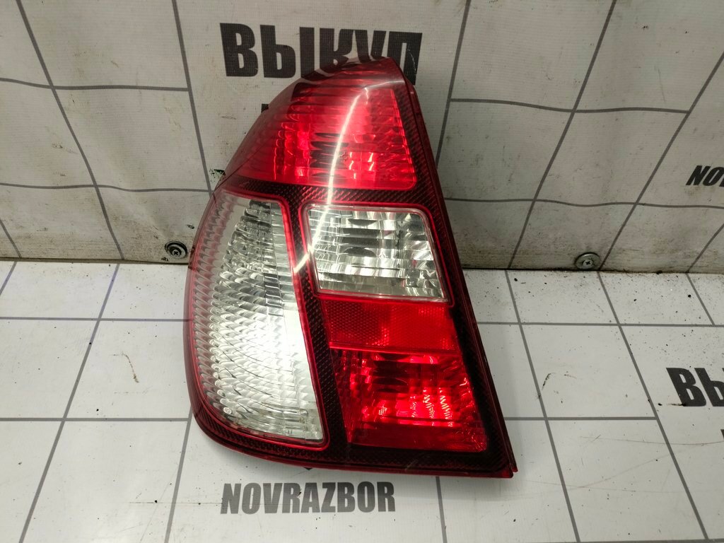 Фонарь задний левый Renault Clio 2 Symbol 1998-2008