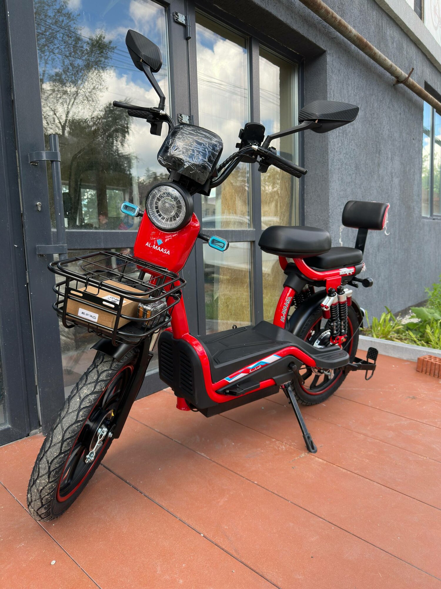 Электро скутер Электровелосипед Sk8 Сянчу 1000w 20 колеса случайный