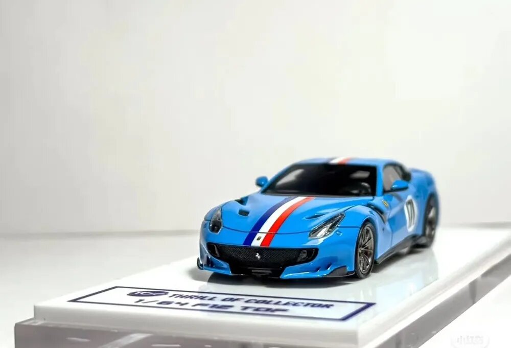 Машинка Fuelme TOC 1:64 феррари F12 TDF Имитационная модель автомобиля из смолы Ограниченный выпуск