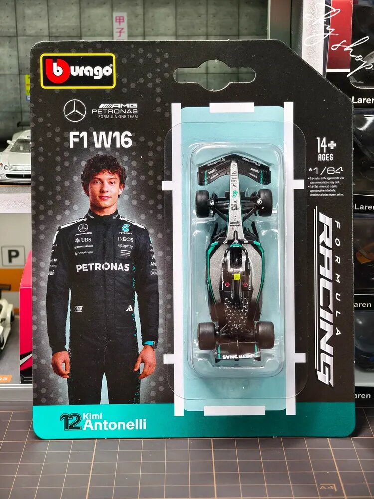 Машинка Bburago 1:64 формула 1 2025 Mercedes-AMG F1 W16 #12 модельки машин металлические